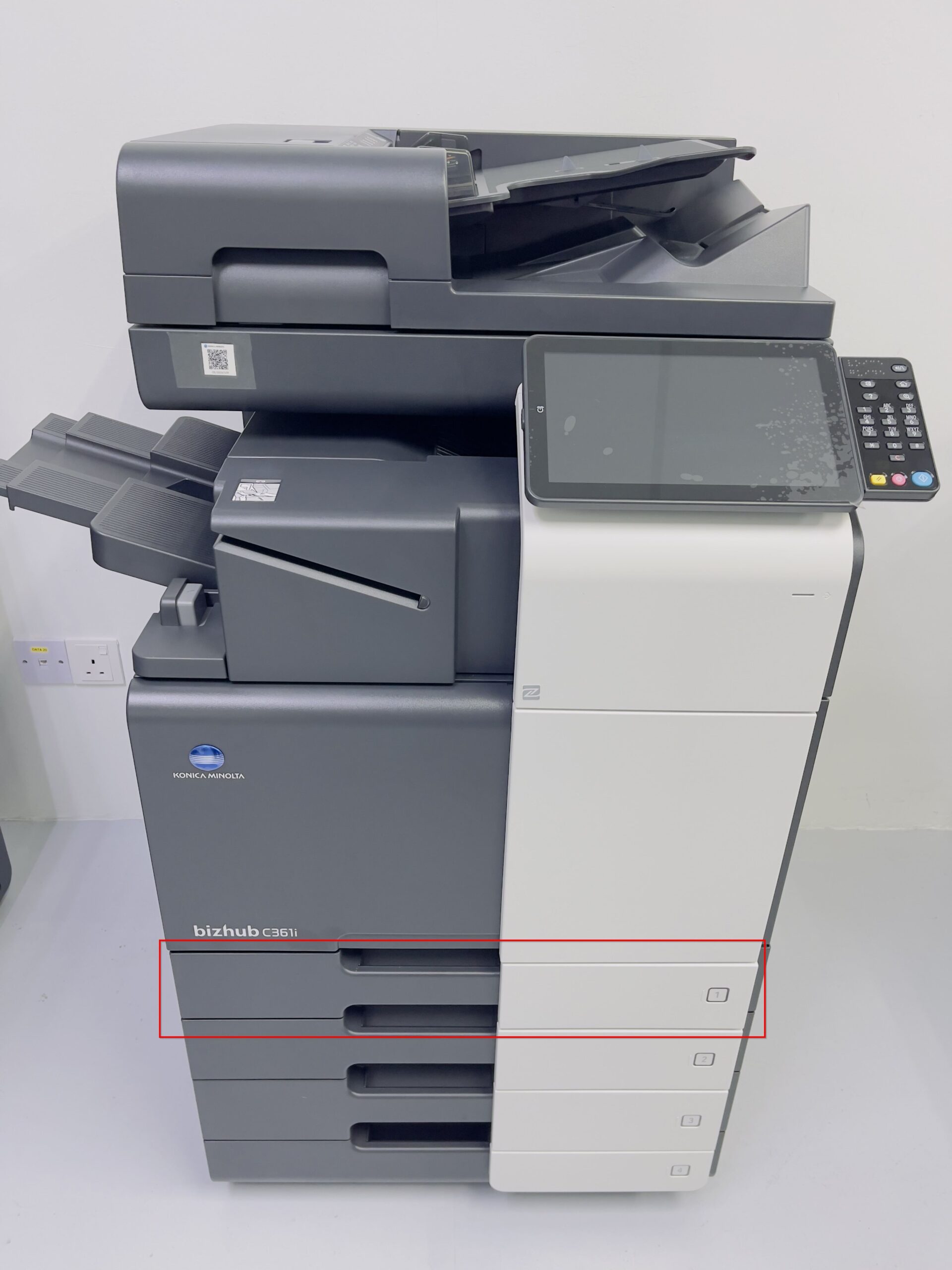 How To Remove The Tray From Konica Minolta Machine - Konica Minolta+ Assist